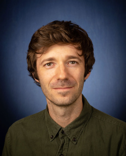 Más contaminación y menos seguro médico en condados con criaderos | Español